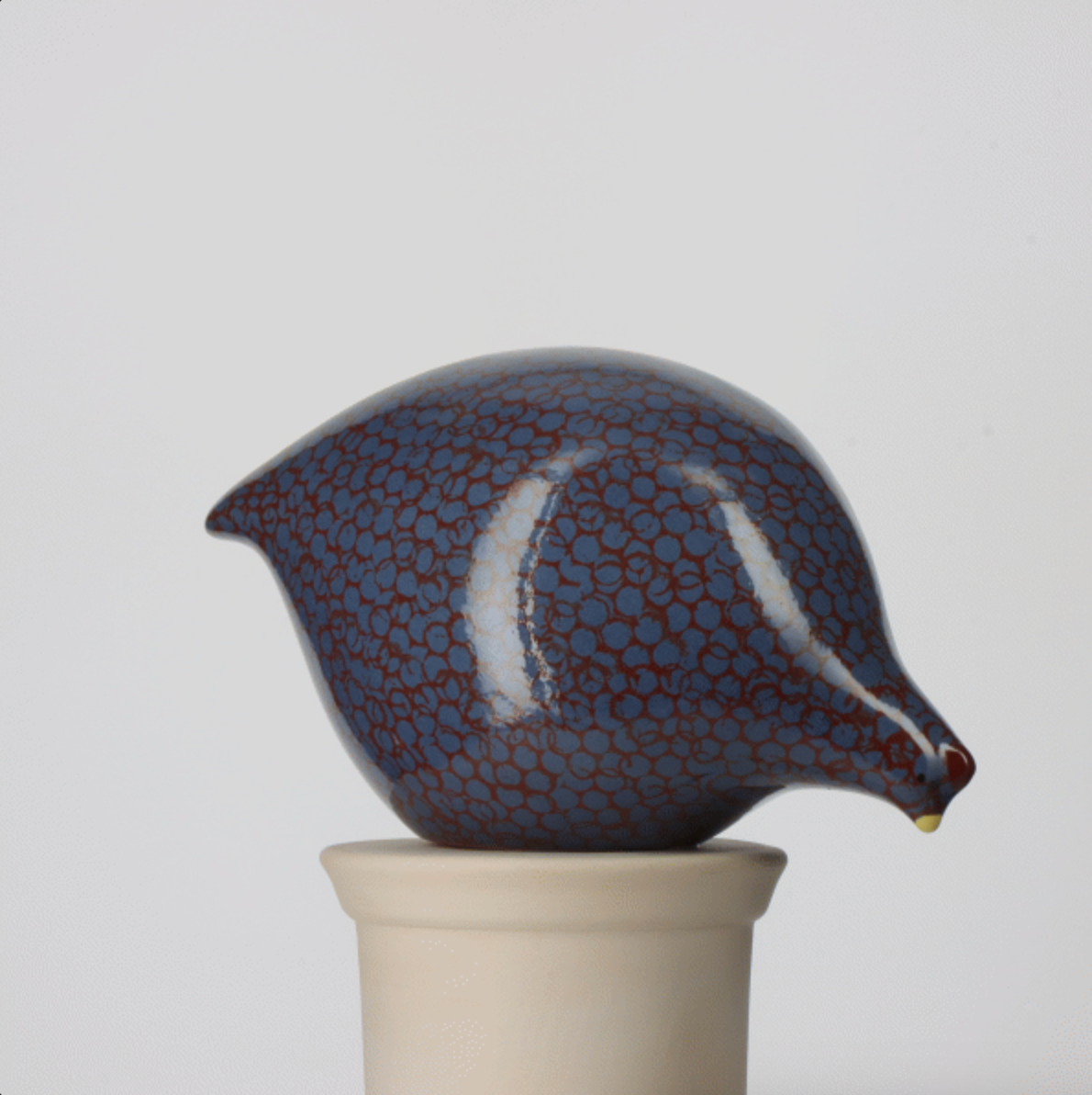 Les Ceramiques de Lussan Quail Pecking - Blue/Red: Official Stockist