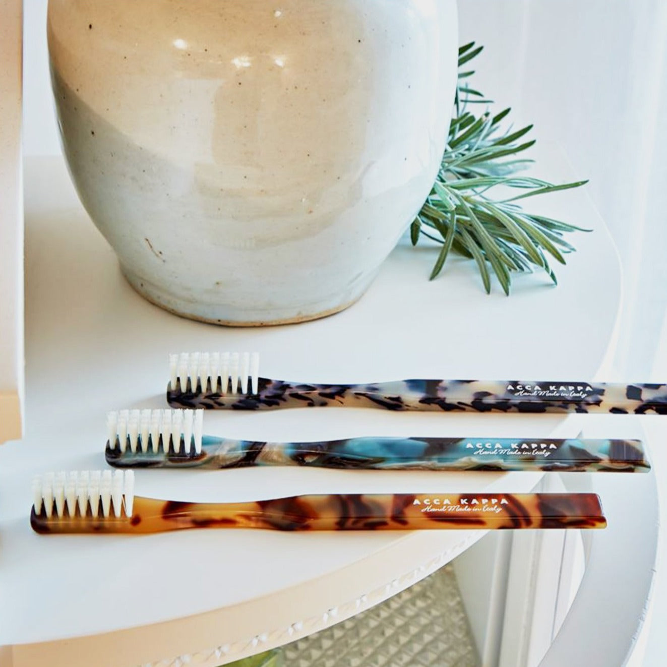Acca Kappa Tortoise Shell Toothbrush - Havana & Green – Saison